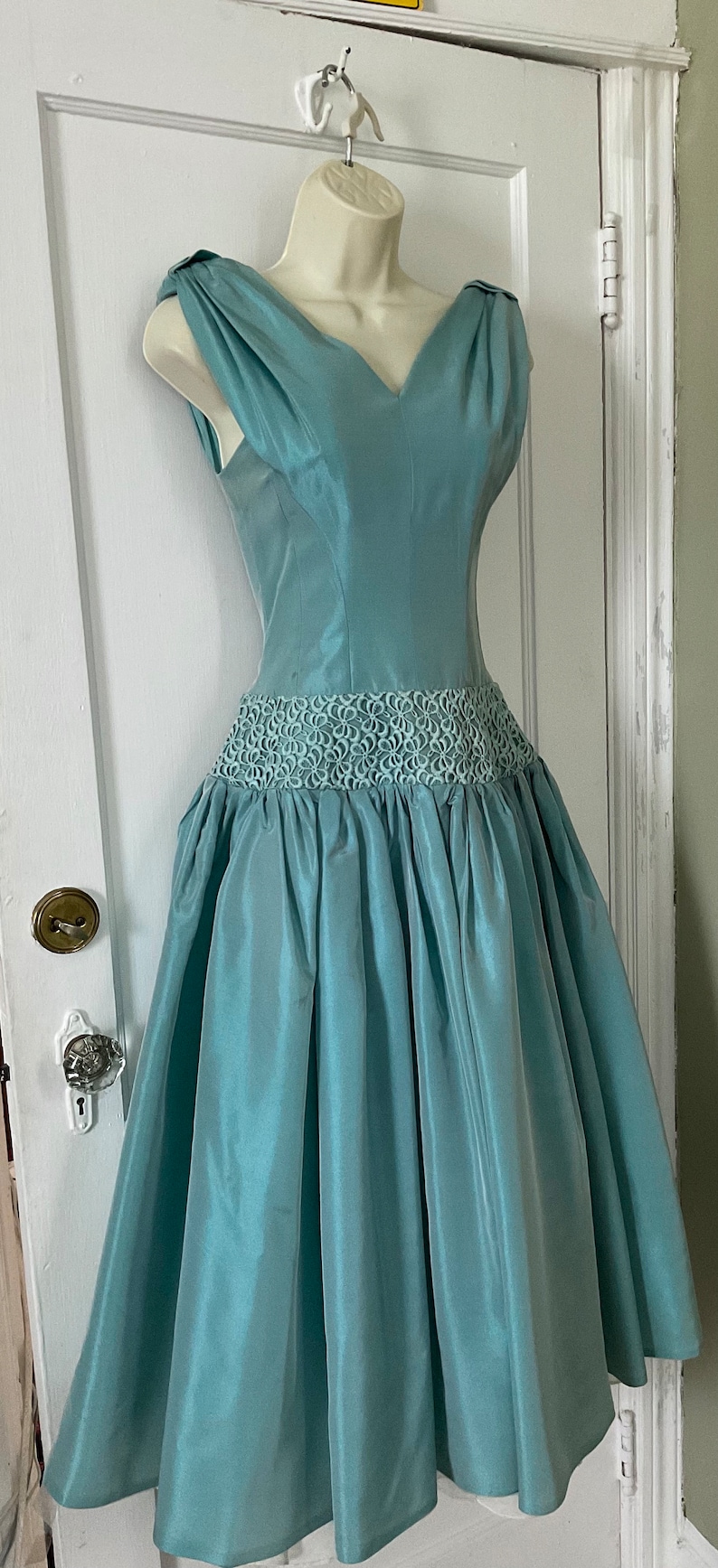 Powder Blue Silk 1950’s Vintage Midi Gown/dress - Powder Blue Taffeta ...