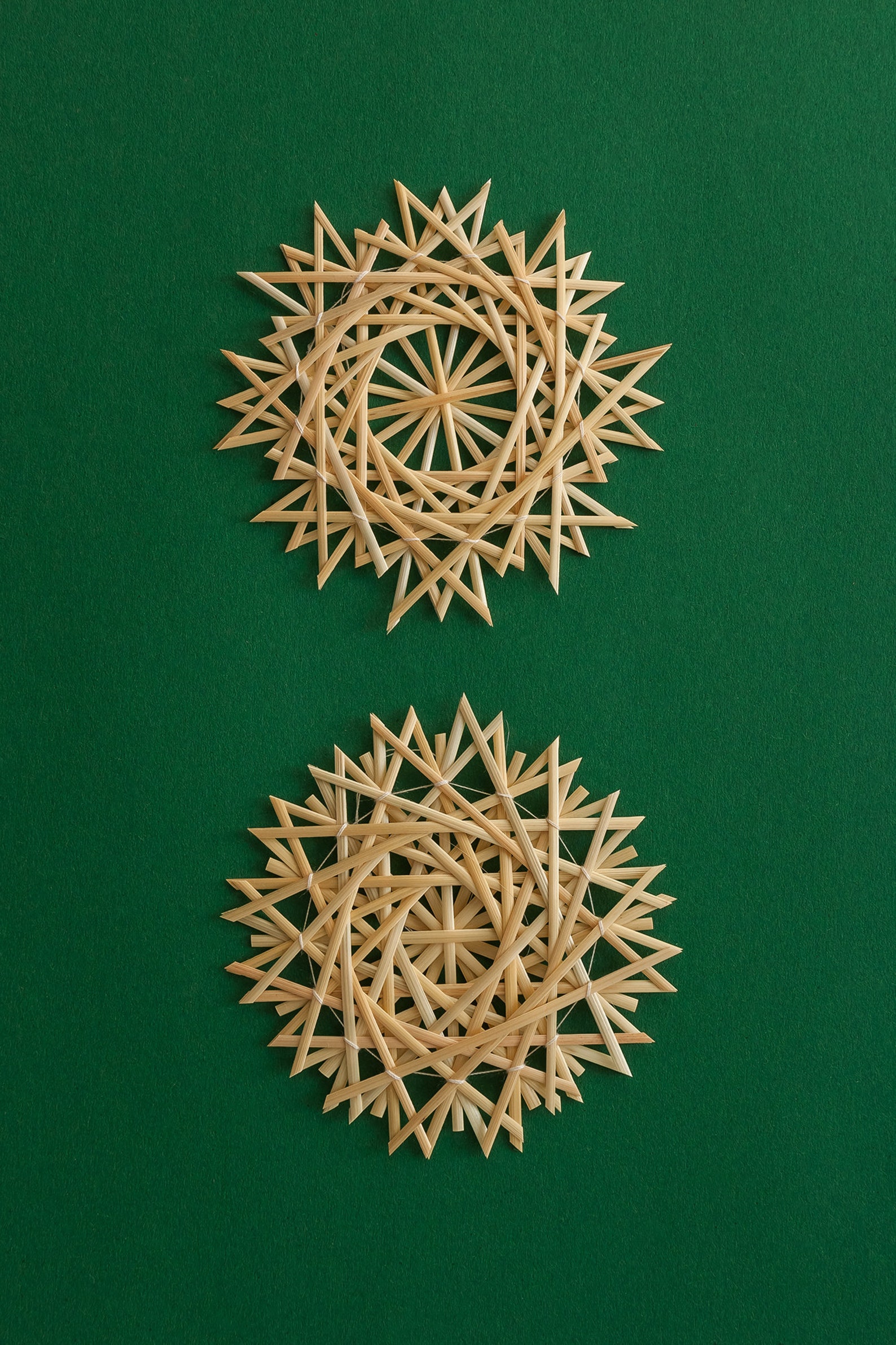 Straw Snowflakes. Set of Christmas Decorations. Christmas Tree ...