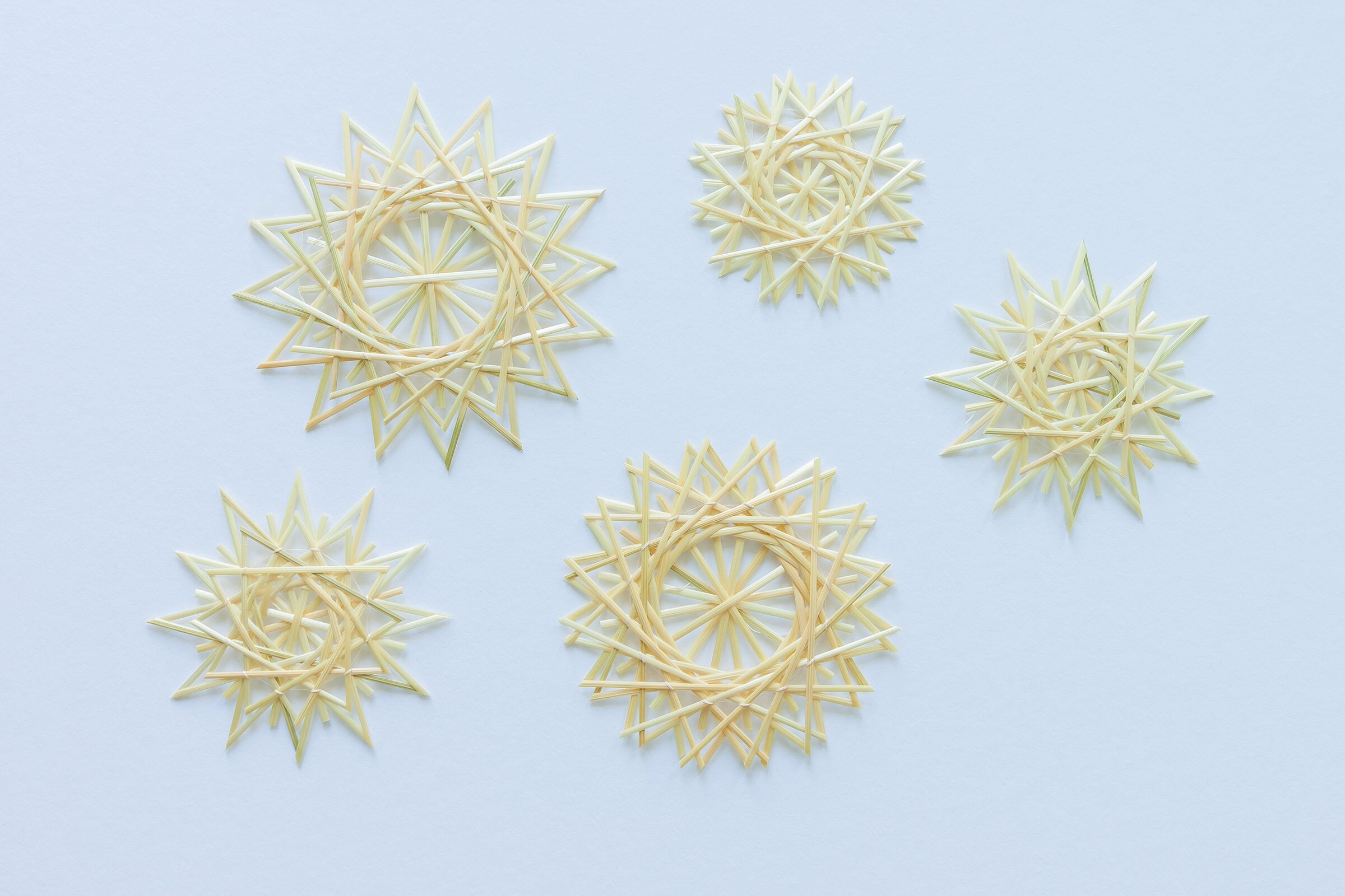 Straw Stars - Set of 5. Christmas Tree Decoration. Straw Stars. Straw ...