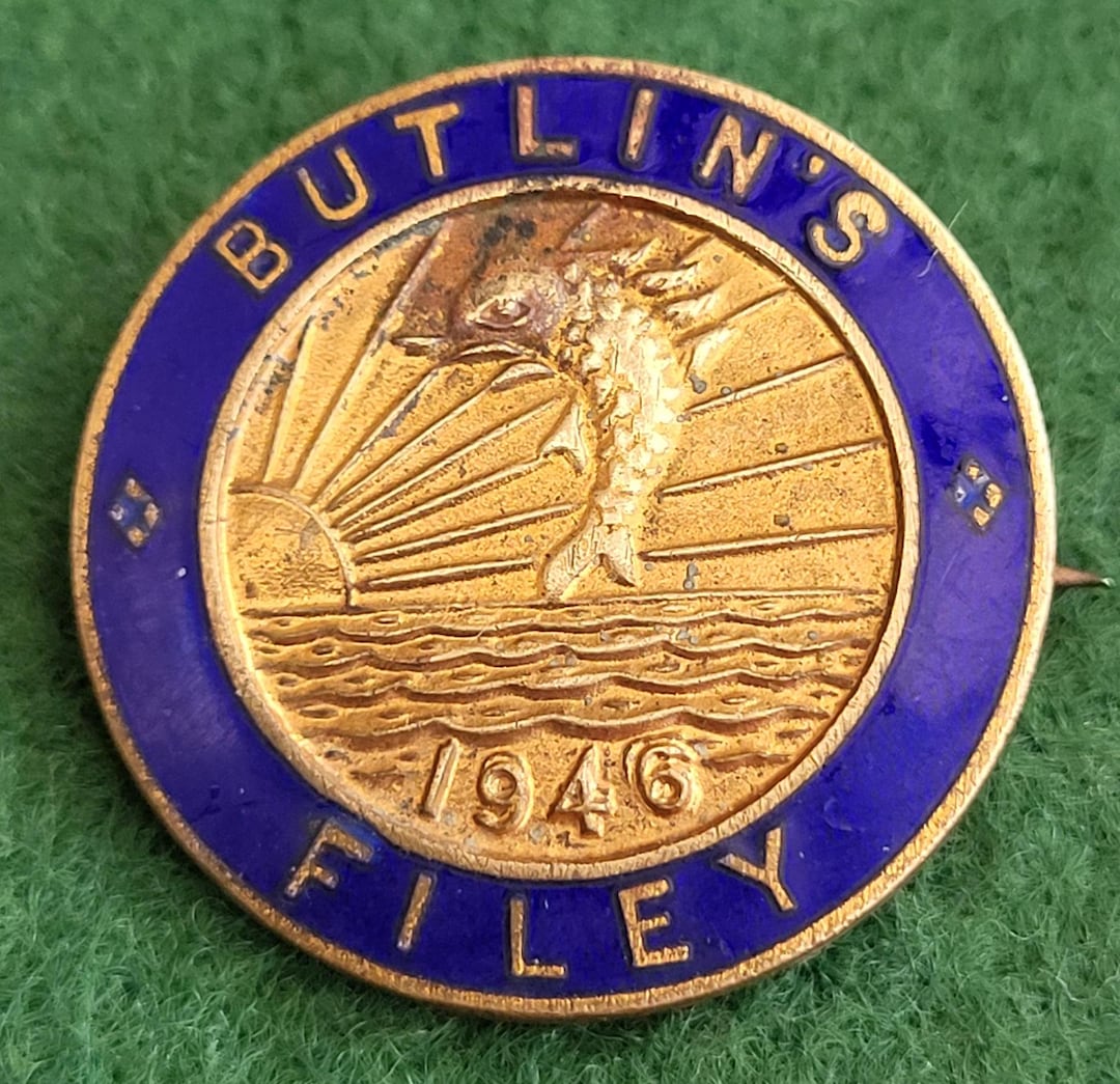 Vintage 1946 Butlins Enamel Badge. Butlins Filey 1946. Enamel Pin Badge ...