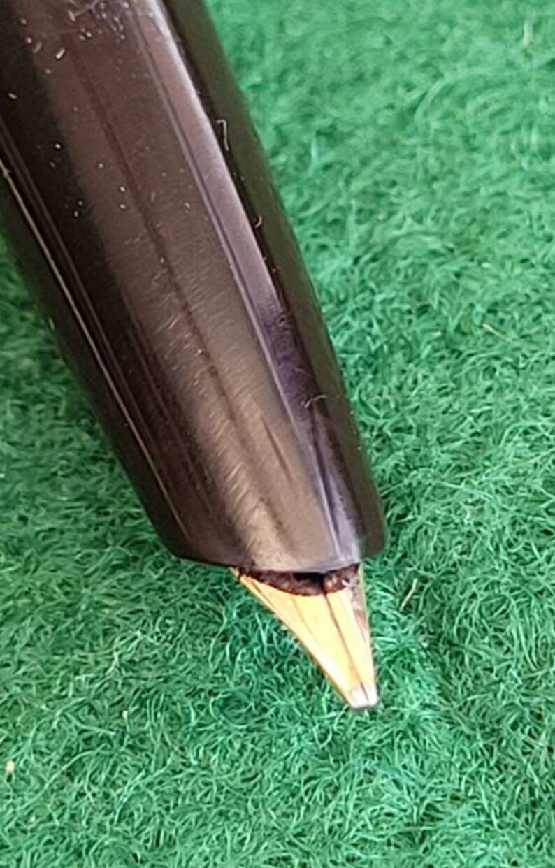 Vintage Wyvern 404 Fountain Pen. Vintage 1940's Wyvern 404 Fountain Pen ...