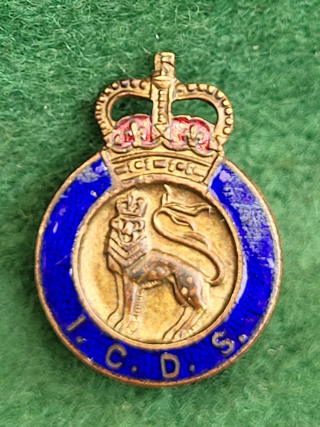 Vintage 1950's Industrial Civil Defence Service Badge. Vintage I.C.D.S ...
