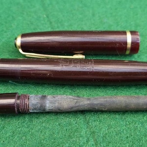 Vintage Wyvern 404 Fountain Pen. Vintage 1940's Wyvern 404 Fountain Pen ...