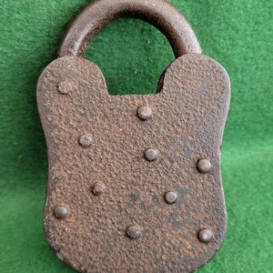 Antique LNER Padlock and Key - Large Antique LNER Railway Padlock and ...