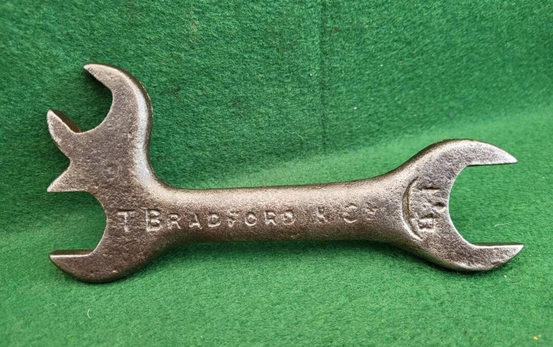 Antique T. Bradford & Co 3 Way Spanner - Thomas Bradford and Co ...