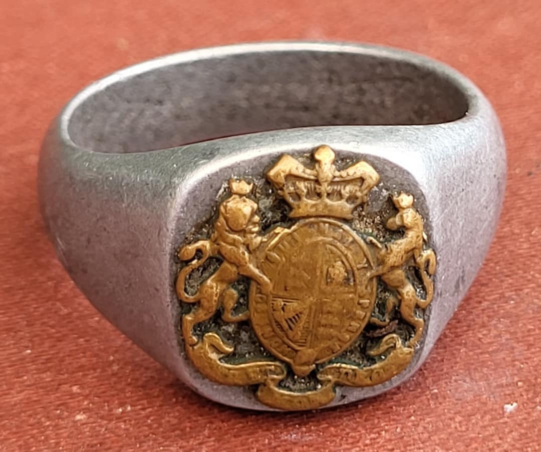 WW II Military Ring. WW2 Soldiers Ring - Honi Soit Qui Mal Y Pense ...