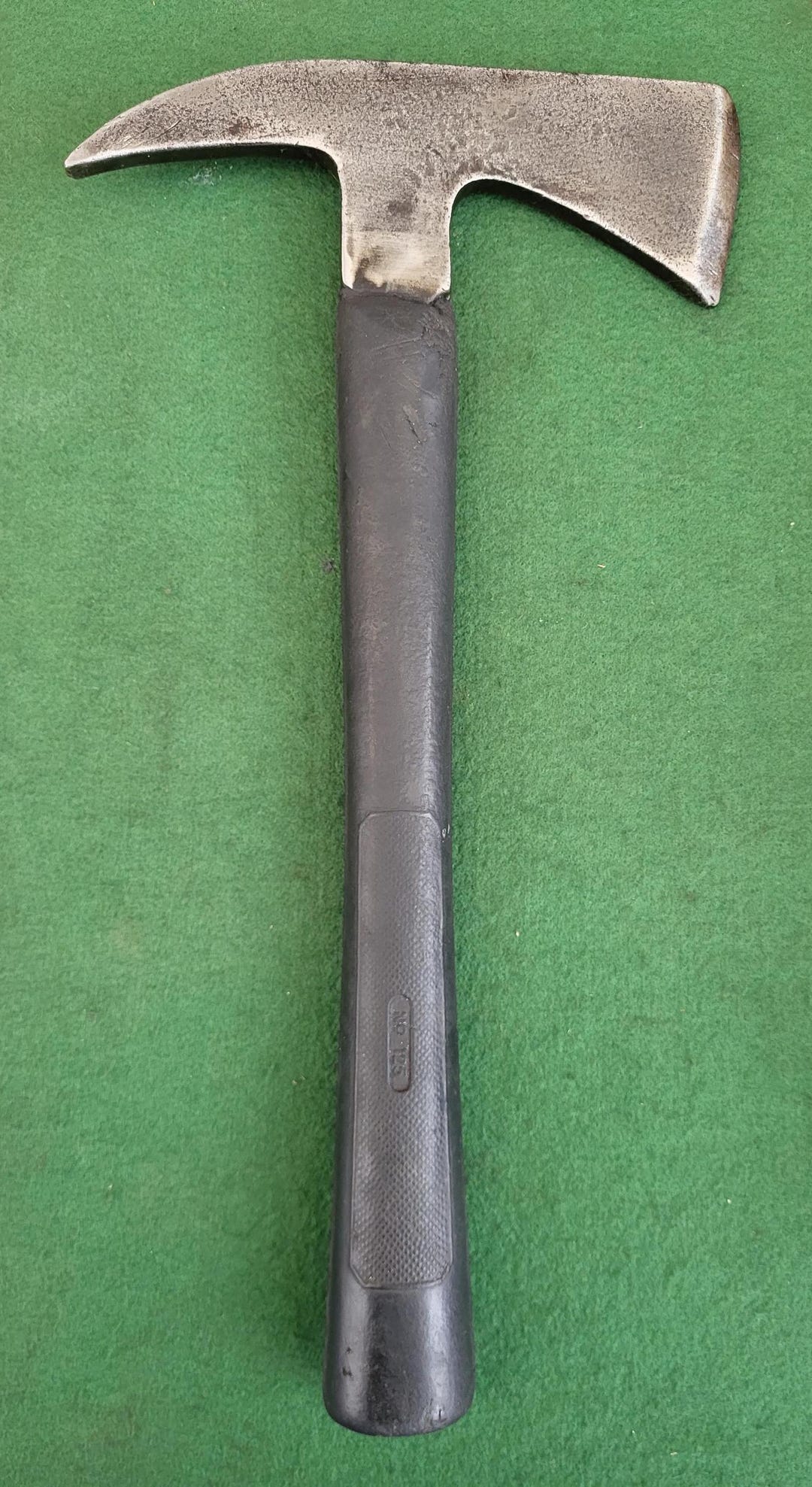 Vintage Firemans Axe. Vintage Chlillington Arpax No 125 Type Firemans ...