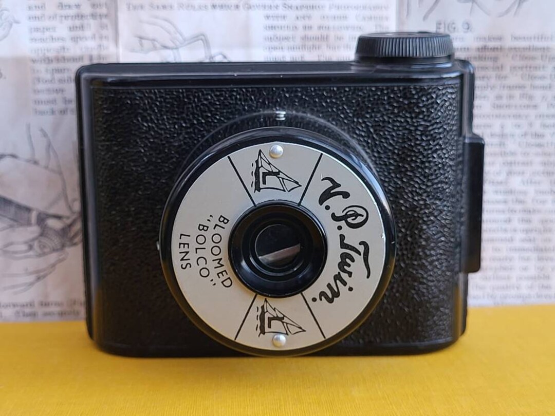 Vintage V. P. Twin Bakelite Camera. Vintage 1950's V. P. Twin Bakelite ...