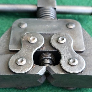 Vintage Renold Motorcycle Chain Link Splitter. Renold Universal Rivet ...