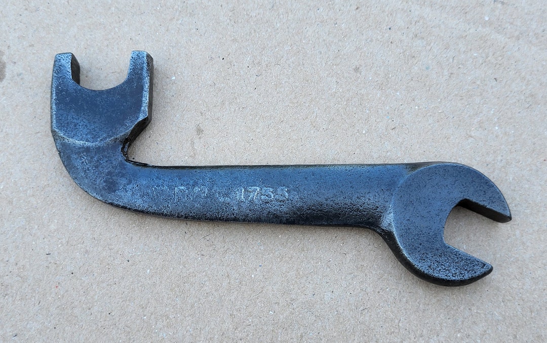 Antique Spanner - WRHL 1755 USMC - United Shoe Machinery Corporation ...