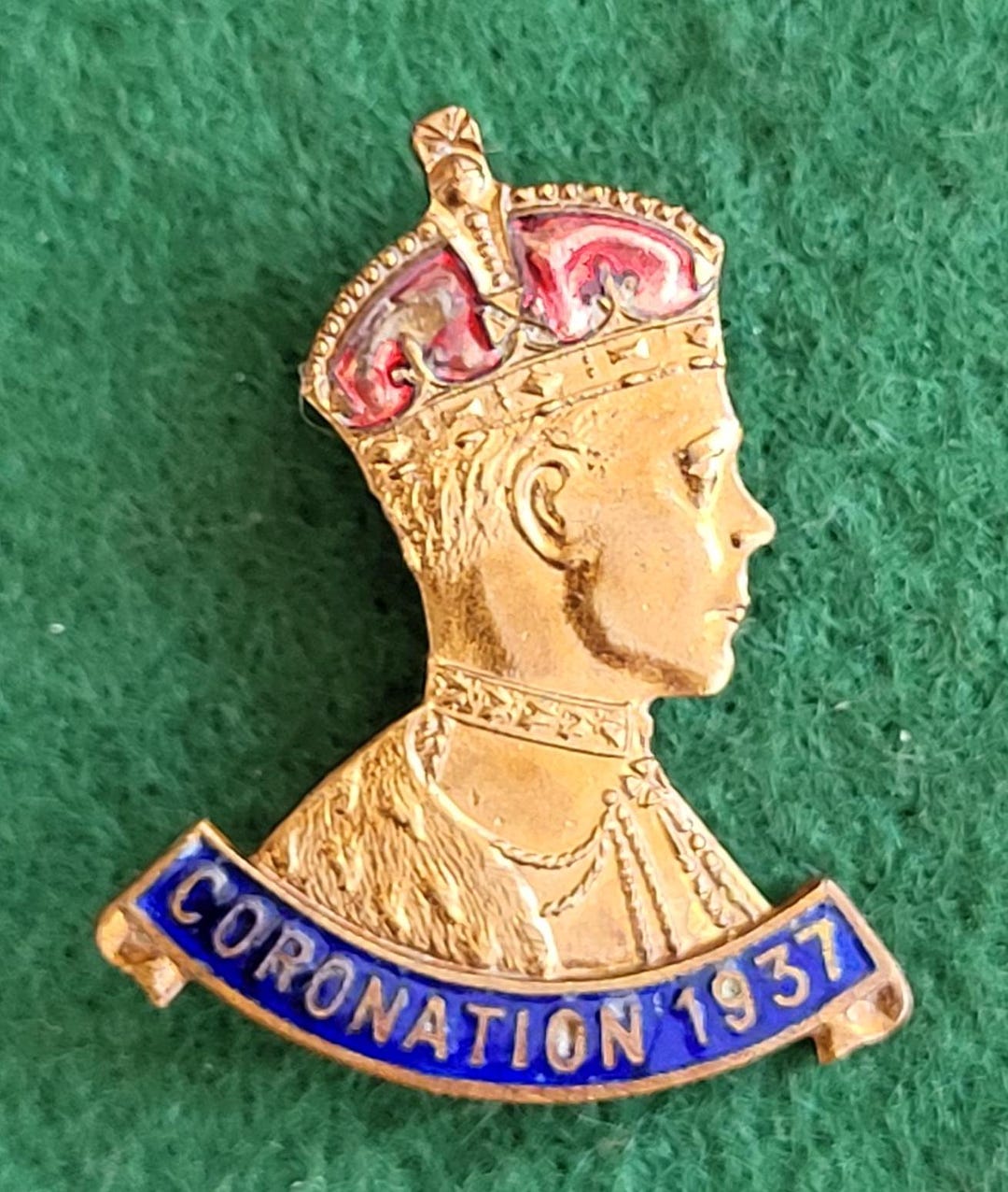 Vintage 1937 King George VI Coronation Badge. Vintage King George VI ...