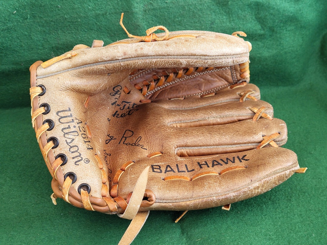 Vintage Doug Rader Baseball Glove. Vintage Doug Rader - Wilson A2614 ...