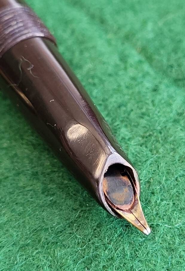 Vintage Wyvern 404 Fountain Pen. Vintage 1940's Wyvern 404 Fountain Pen ...