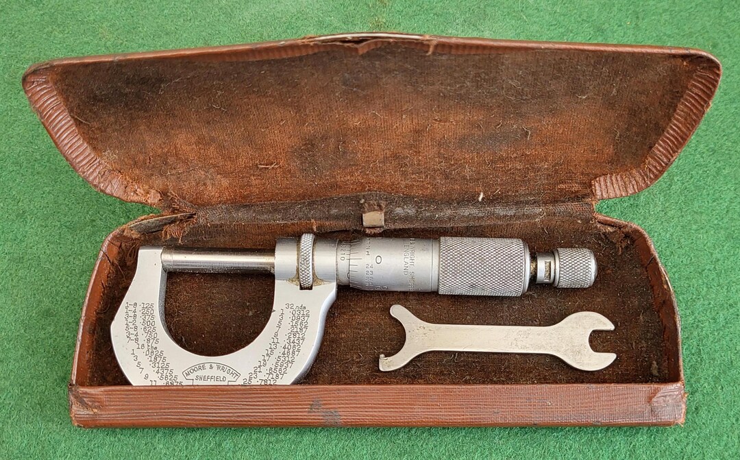 A Nice Vintage Moore & Wright Micrometer. Vintage Moore and Wright No ...