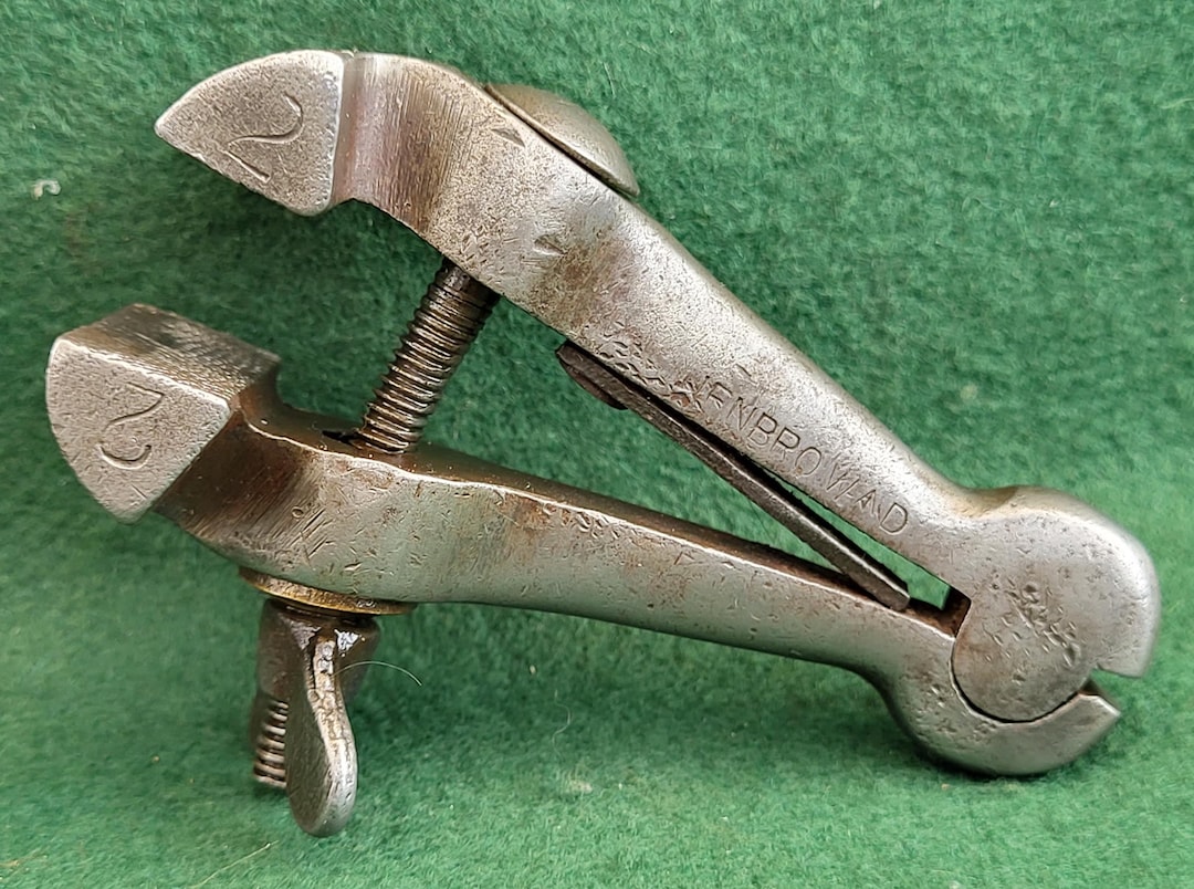 A Very Good Vintage Jenbro Hand Vice WW II British Military War ...