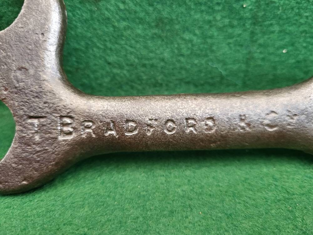 Antique T. Bradford & Co 3 Way Spanner - Thomas Bradford and Co ...