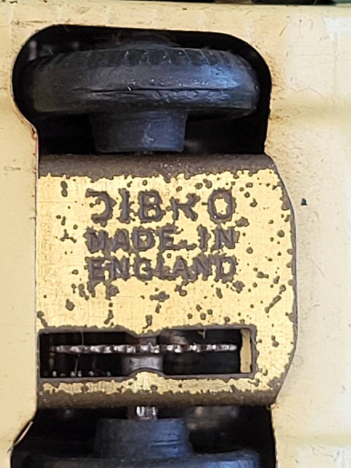 Vintage DIBRO Tin Plate Tank. Vintage DIBRO Tin Plate Friction Action ...