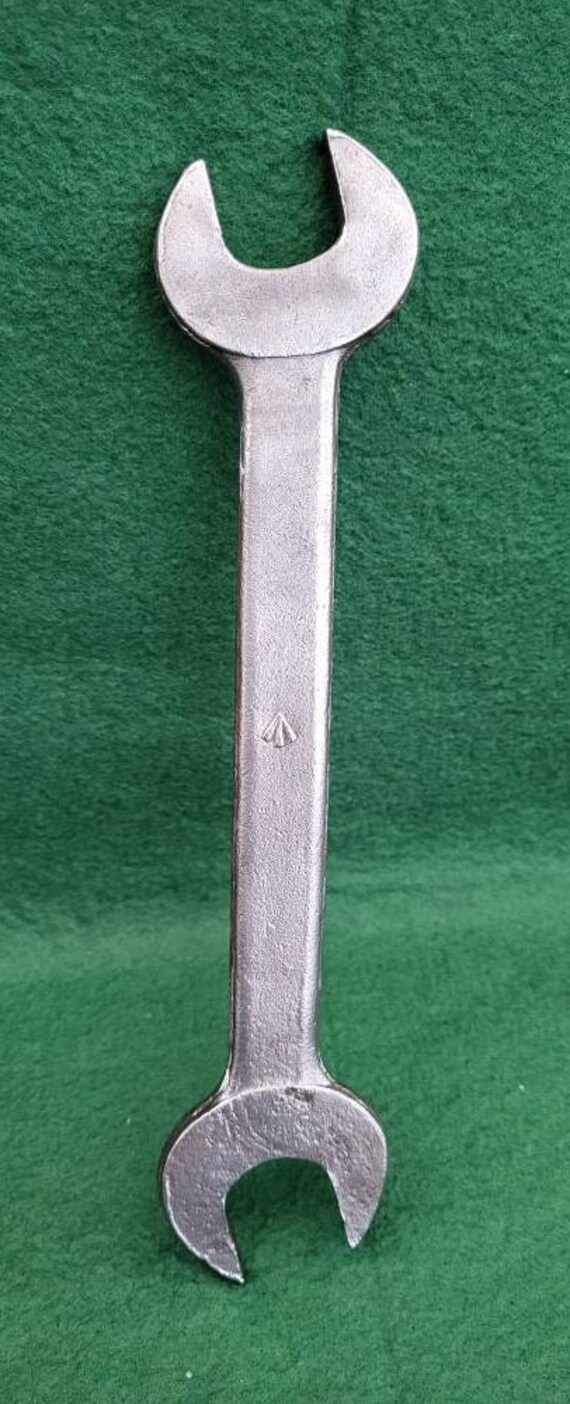 Antique Spanner Navy Wrench Auctions Prices | Wrench Guide Prices