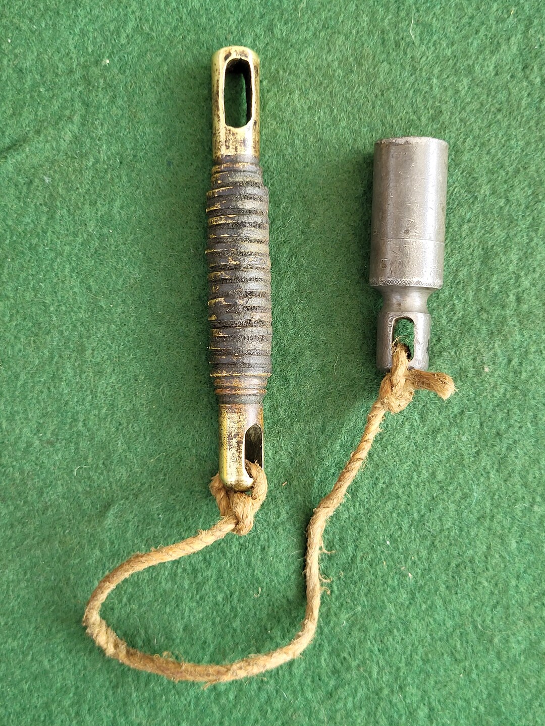 Antique 12 Bore Barrel Pull Through. Antique Shotgun Pocket Pull ...