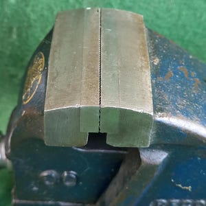 Very Nice Vintage Record No 00 Vice in Very Good Original Condition ...