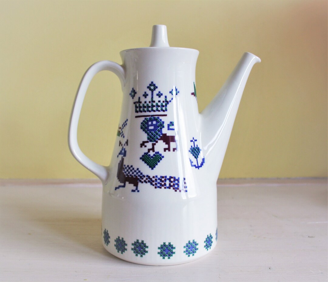 Figgjo Flint Coffee Pot in Menu by Turi Gramstad, a Norwegian Mid ...