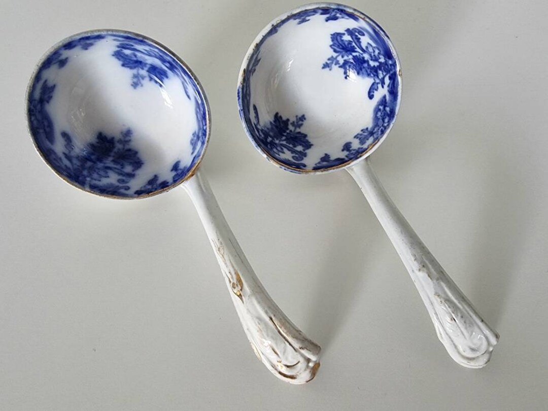Set of 2 English Flow Blue Sauce Ladles With Golden Rim and Details ...