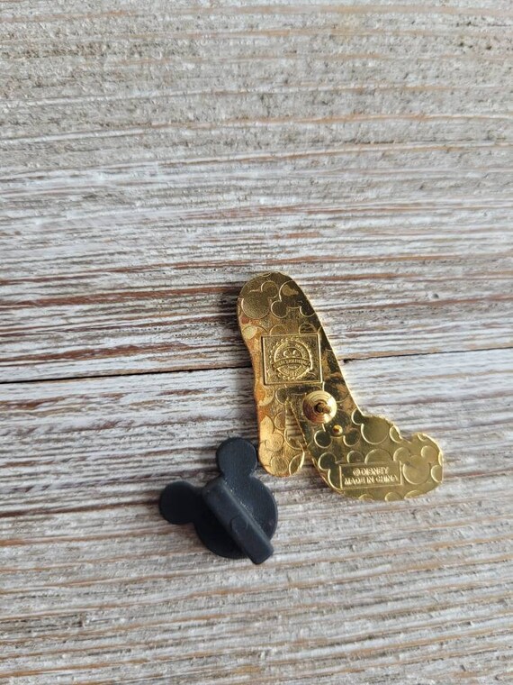 Collectible disney pins, princess jasmine shoe pin, p… - Gem