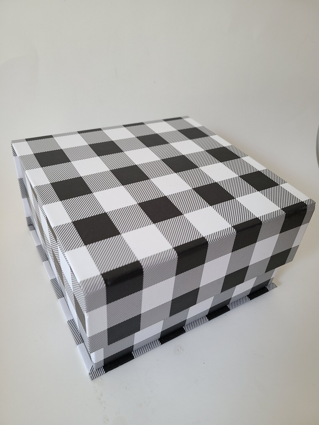 BUFFALO CHECK GIFT Box Black and White Checkered Plaid Gift Box ...