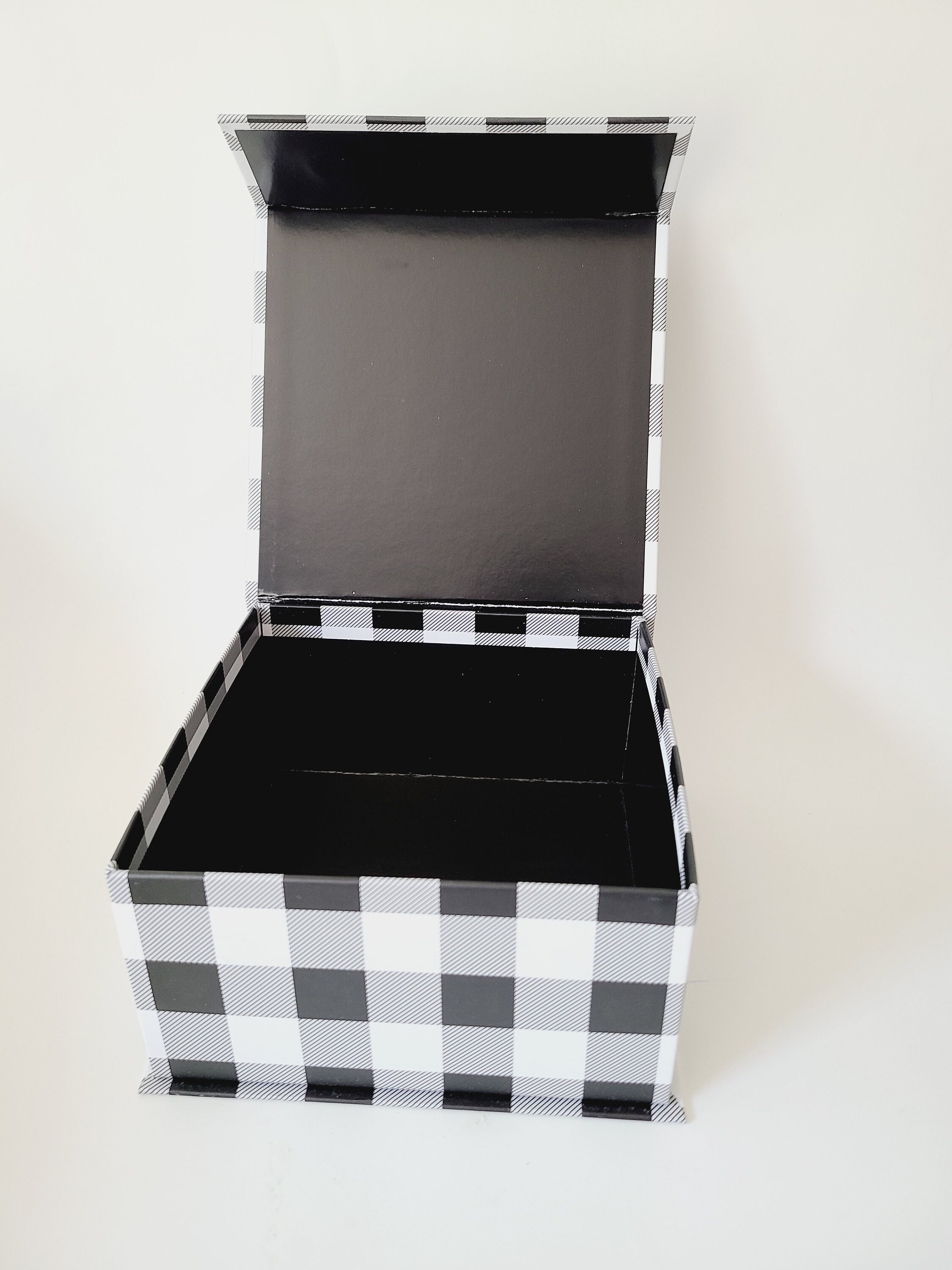 BUFFALO CHECK GIFT Box Black and White Checkered Plaid Gift Box ...