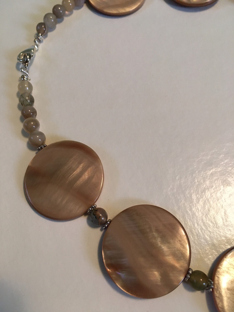 Shell Disc Necklace With Mother of Pearl Shell and Green Agate Beads - Etsy