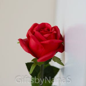 Red Real Touch Flowers, Real Touch Roses, Christmas Decorations ...