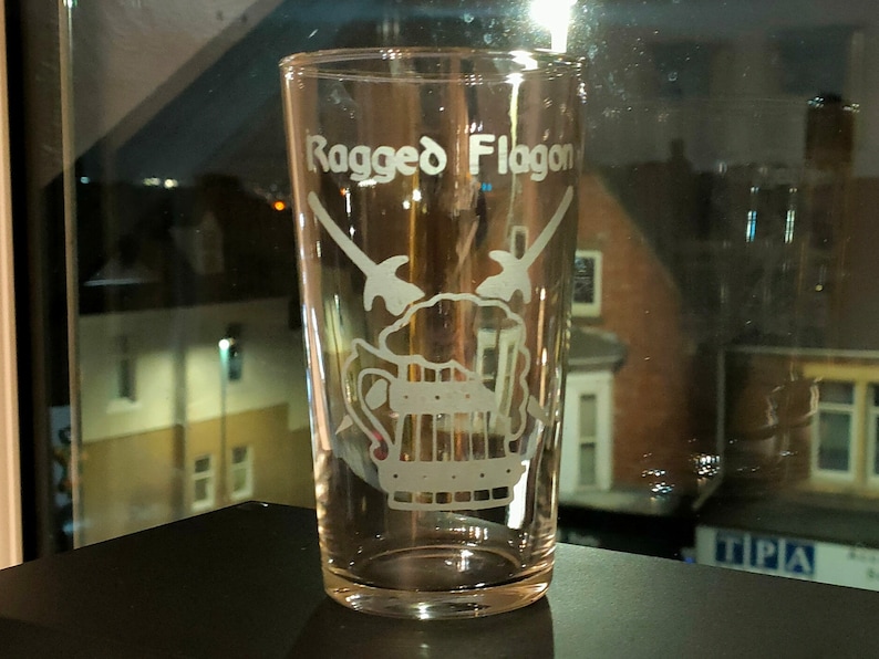 Skyrim Beer Glass – Ragged Flagon Tavern Pint Glass for Elder Scrolls ...