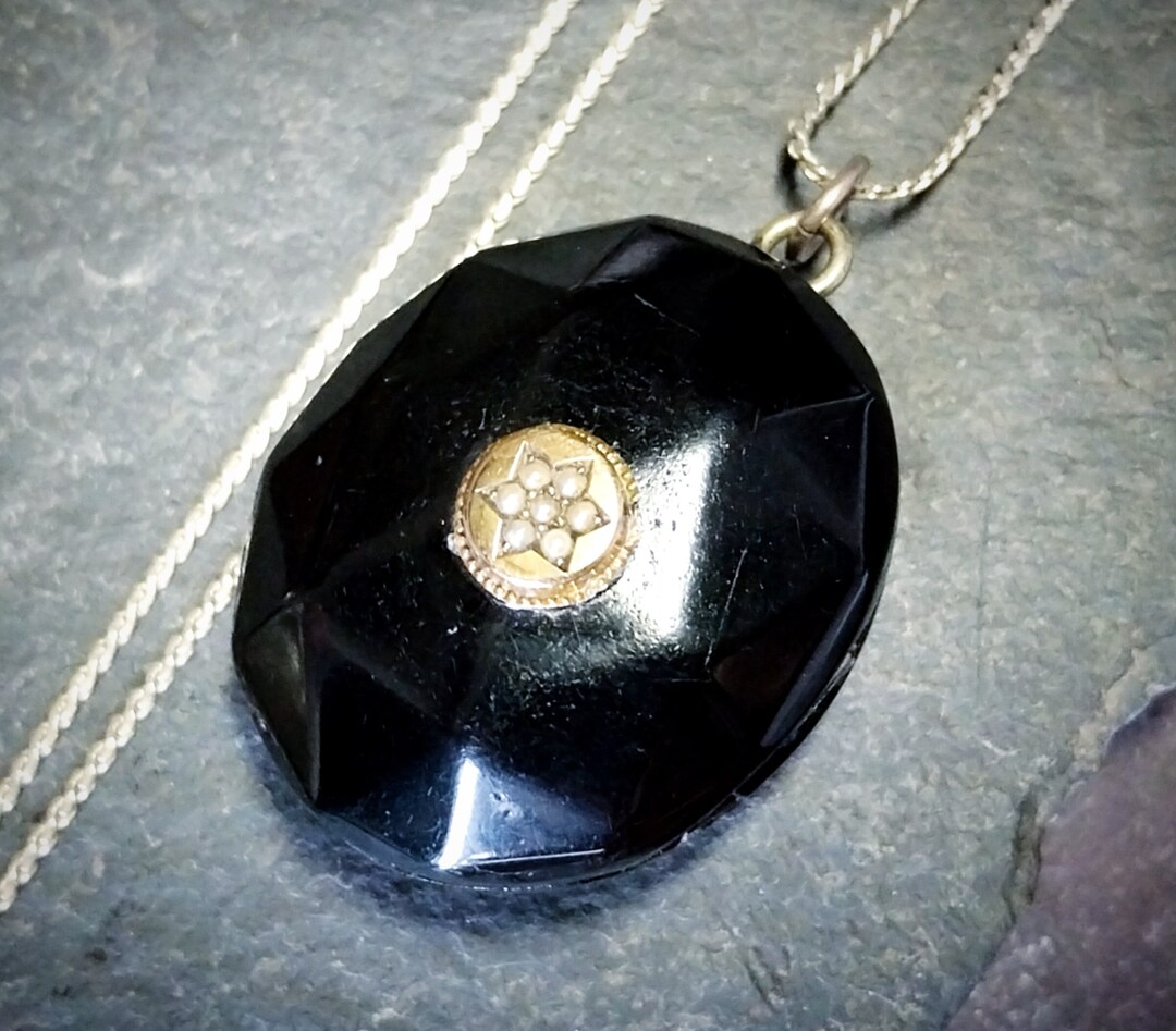 Antique VICTORIAN Whitby JET LOCKET With Seed Pearl Star - on 20" Chain ...