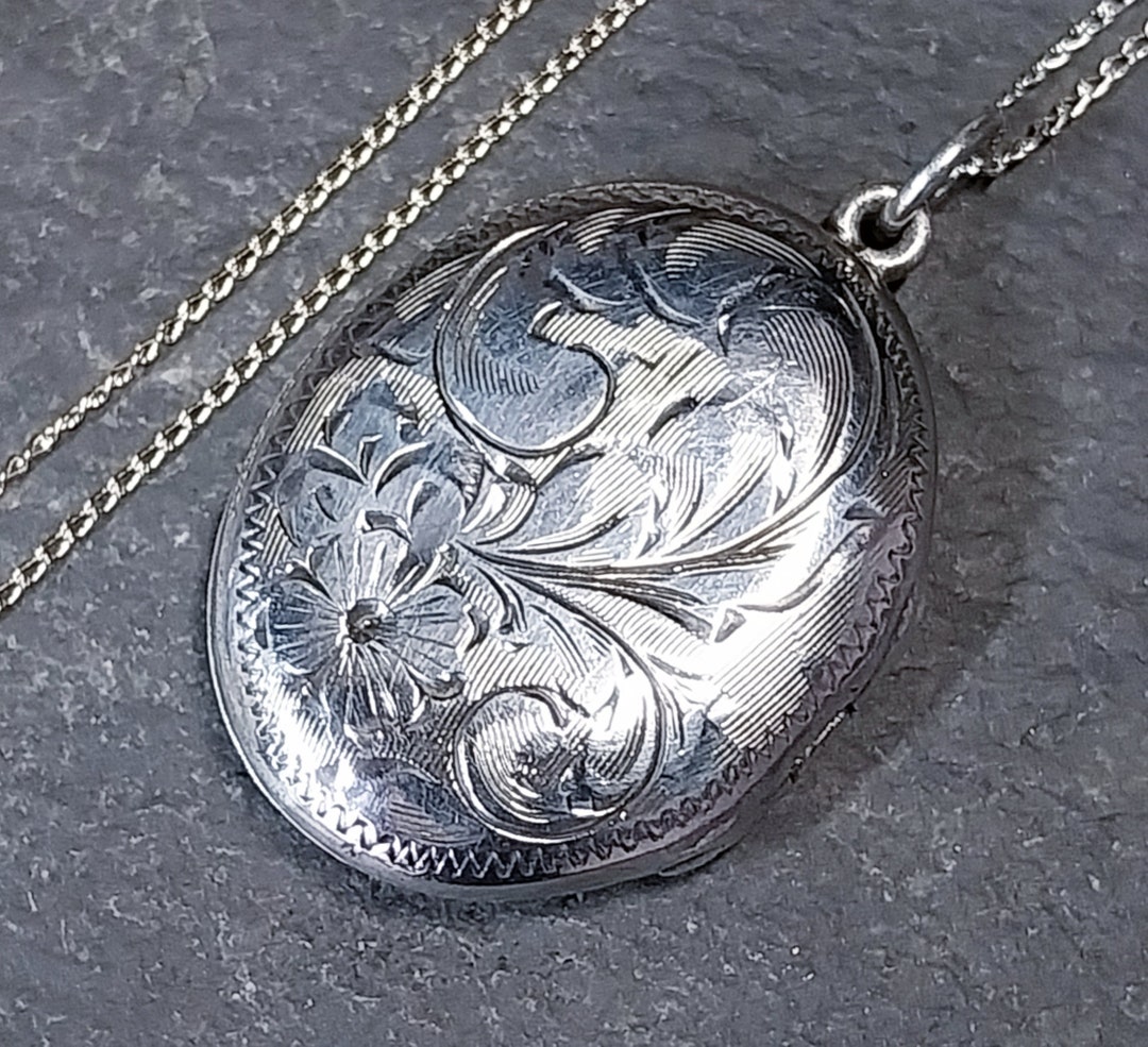 Antique/vintage Large Oval LOCKET - Sterling Silver With 18" Chain - 6 ...