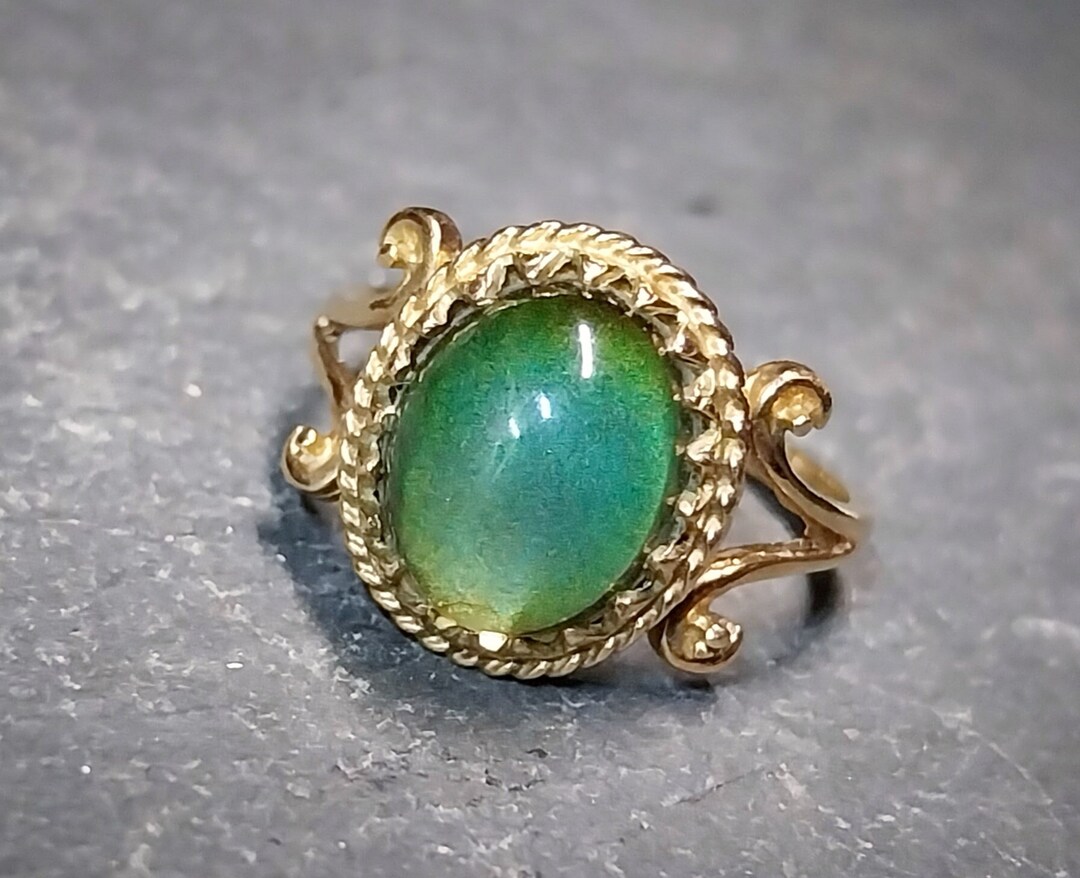 Vintage 9ct GOLD MOOD STONE Ring - Colour Changing - Size Uk J (us 5 ...
