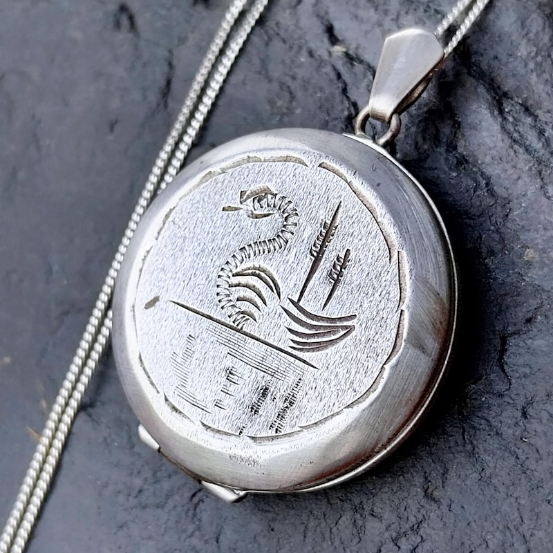 Swan Heart Necklace - Etsy