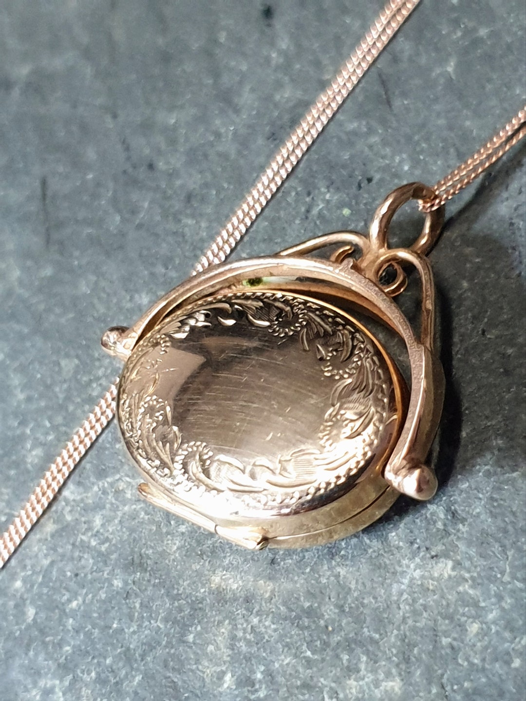 Vintage 9ct ROSE GOLD Swivel Spinner LOCKET With 18 Chain 4.8g - Etsy