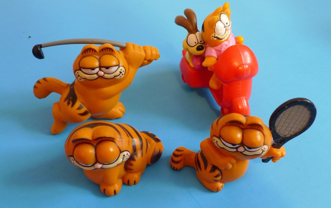 4 Garfield Figurines, 4 Garfield Figurines - Etsy