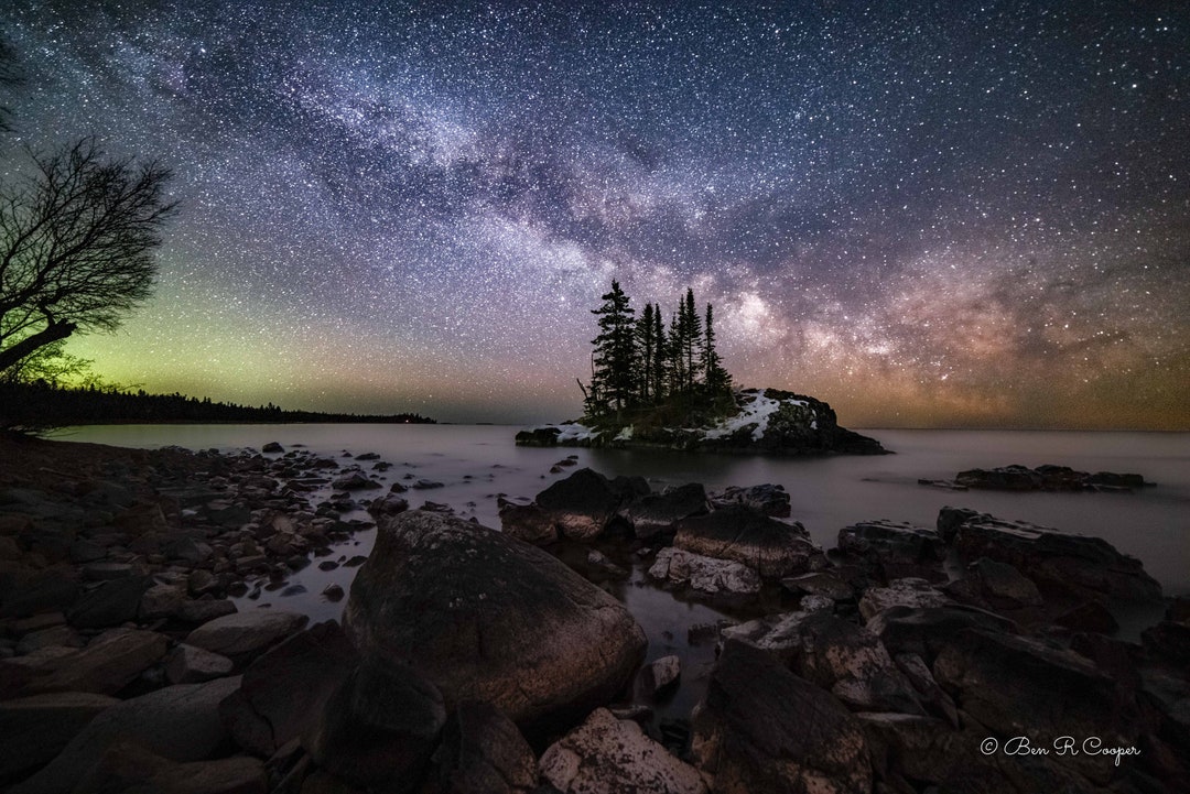 North Shore at Night - Etsy