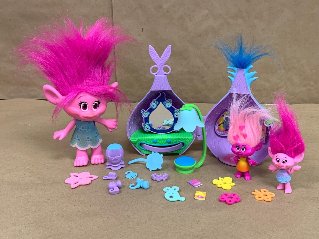 Dreamworks Troll Trolls Trollz Doll Lot Poppy's Styling Pod Station ...