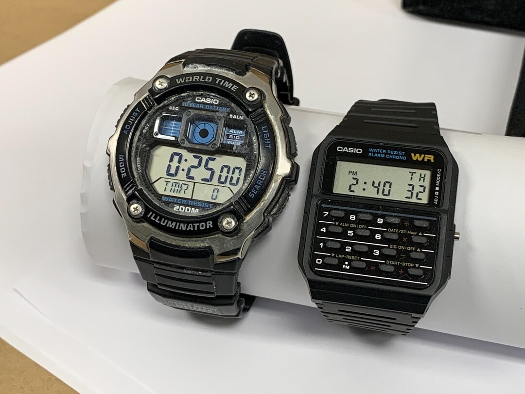Vintage Casio Watch Lot of 2 Calculator CA-53W & World Time Illuminator ...