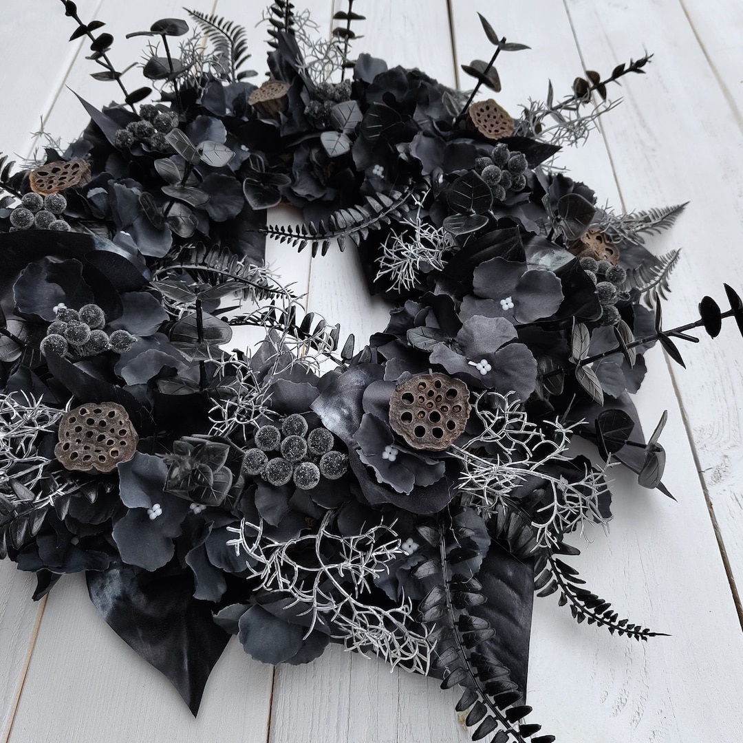 Gothic Black Halloween Wreath: Dark Cottagecore Front Door Decor - Etsy