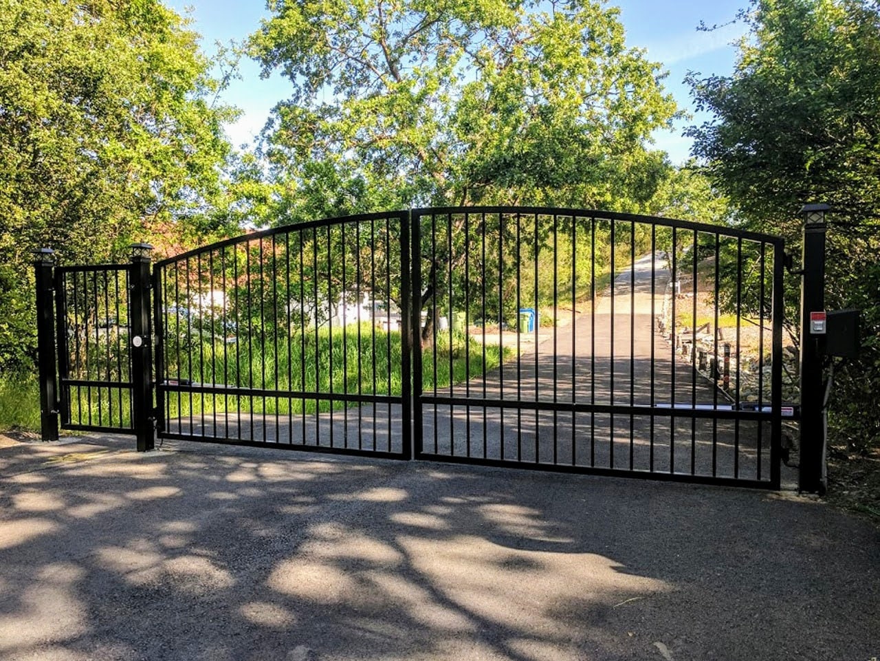 Driveway Gate Kit | Wrought Iron, Single Pickets, Arched ...