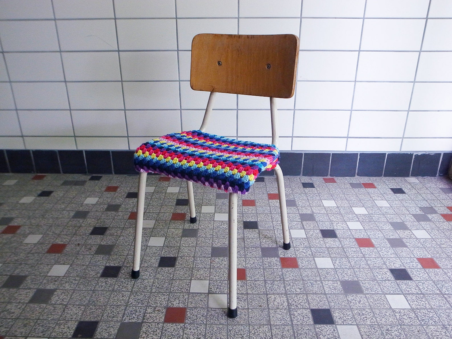 Vintage Children's Chair Early Elementary School Kindergarten Stool ...