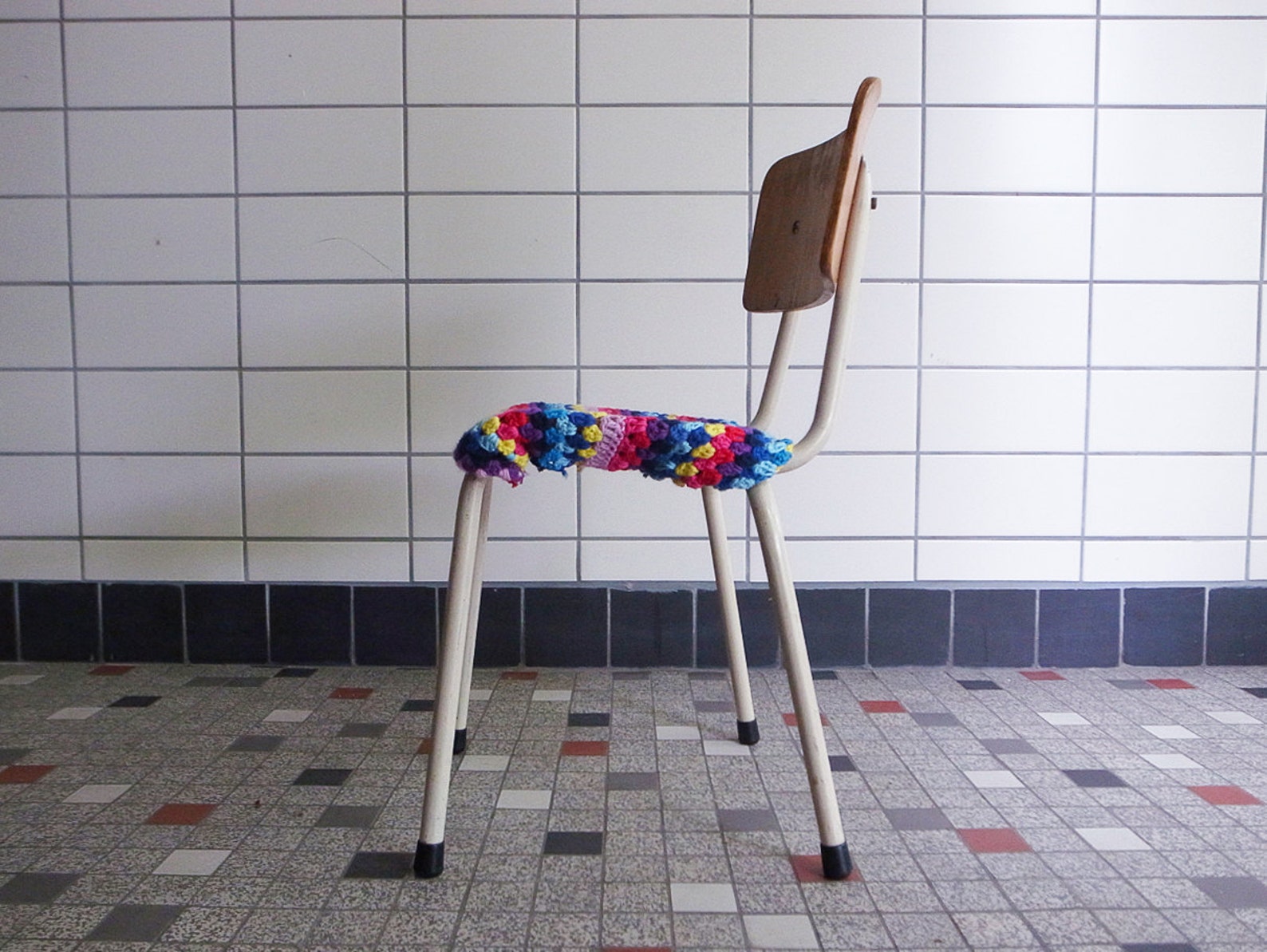 Vintage Children's Chair Early Elementary School Kindergarten Stool ...