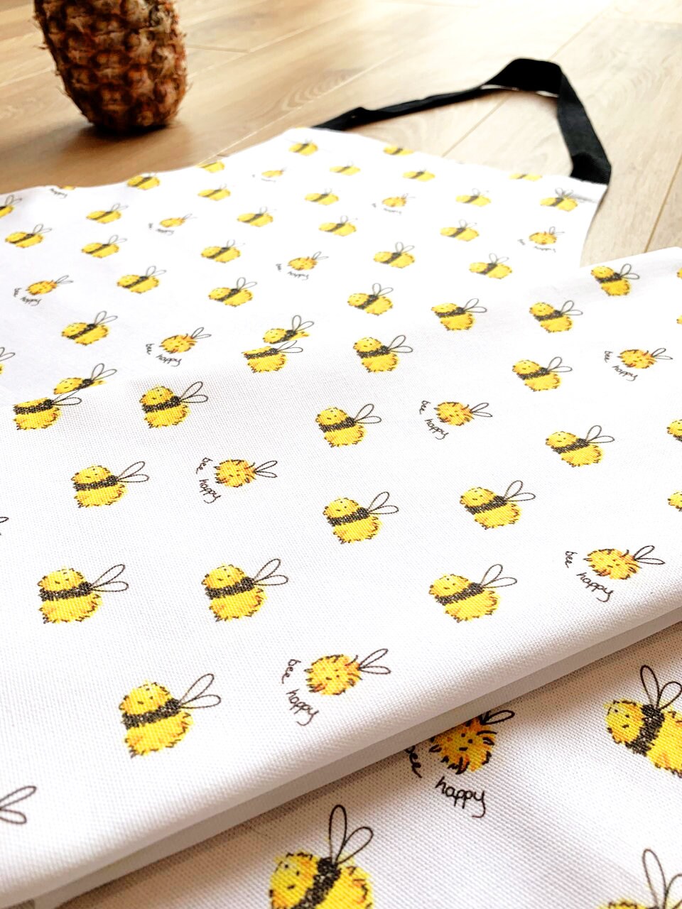 Bee Apron for Adults. 100% Cotton. Made in UK. Christmas Gift/ Stocking ...