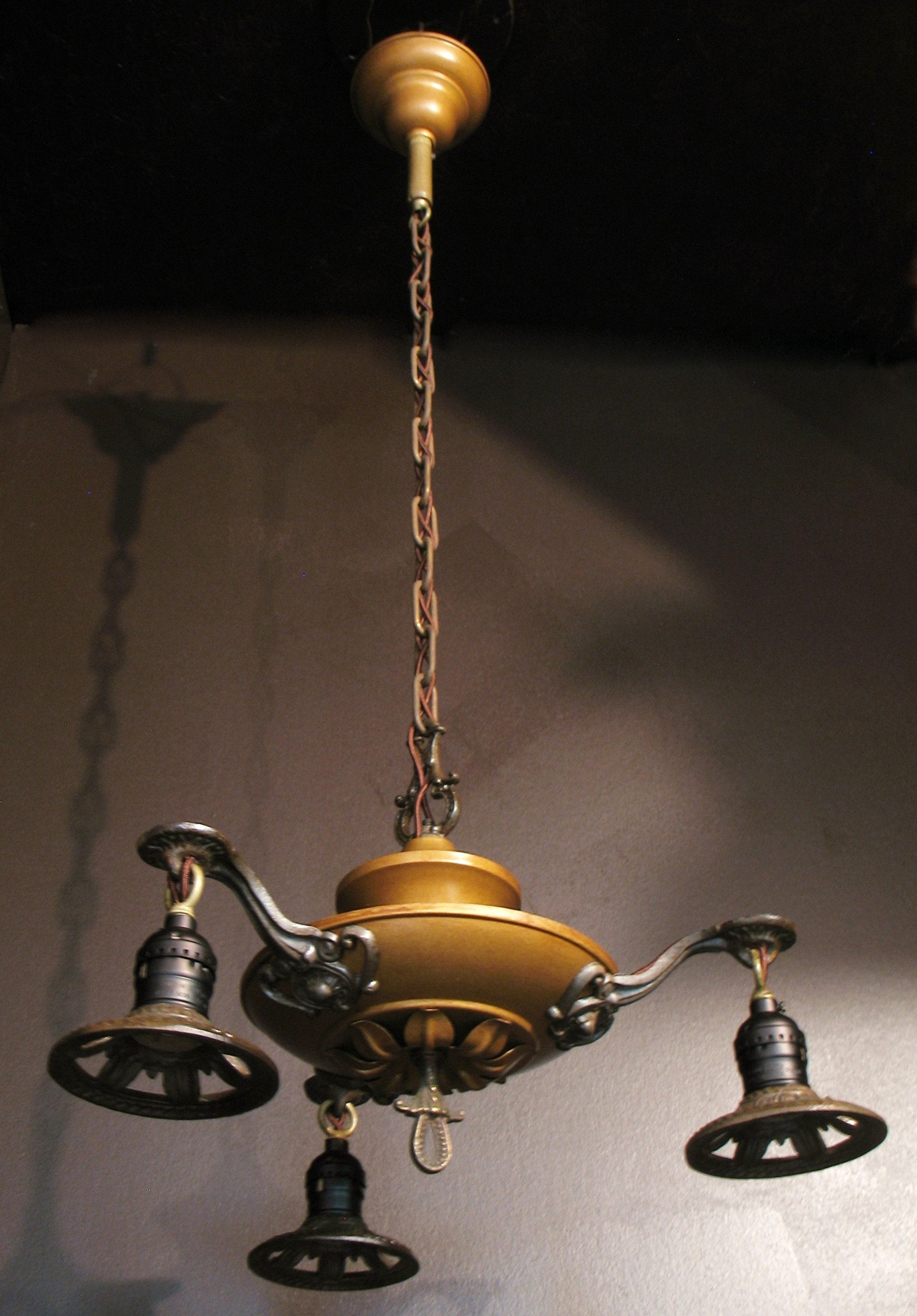 Antique Lighting: 1920s Bare Bulb Style Pan Fixture - Etsy