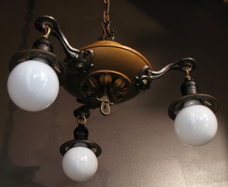 Antique Lighting: 1920s Bare Bulb Style Pan Fixture - Etsy