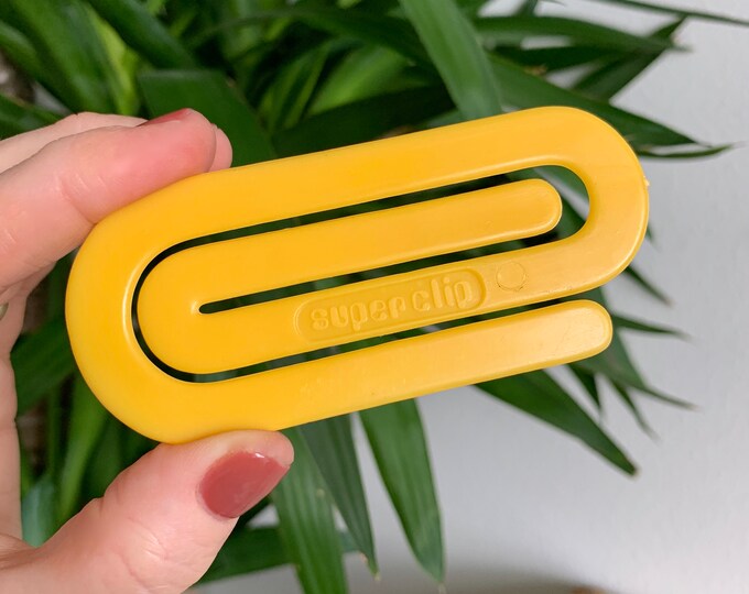 80s RETRO SUPER Clip/giant Yellow Plastic Paper Clip/oversized Paper ...