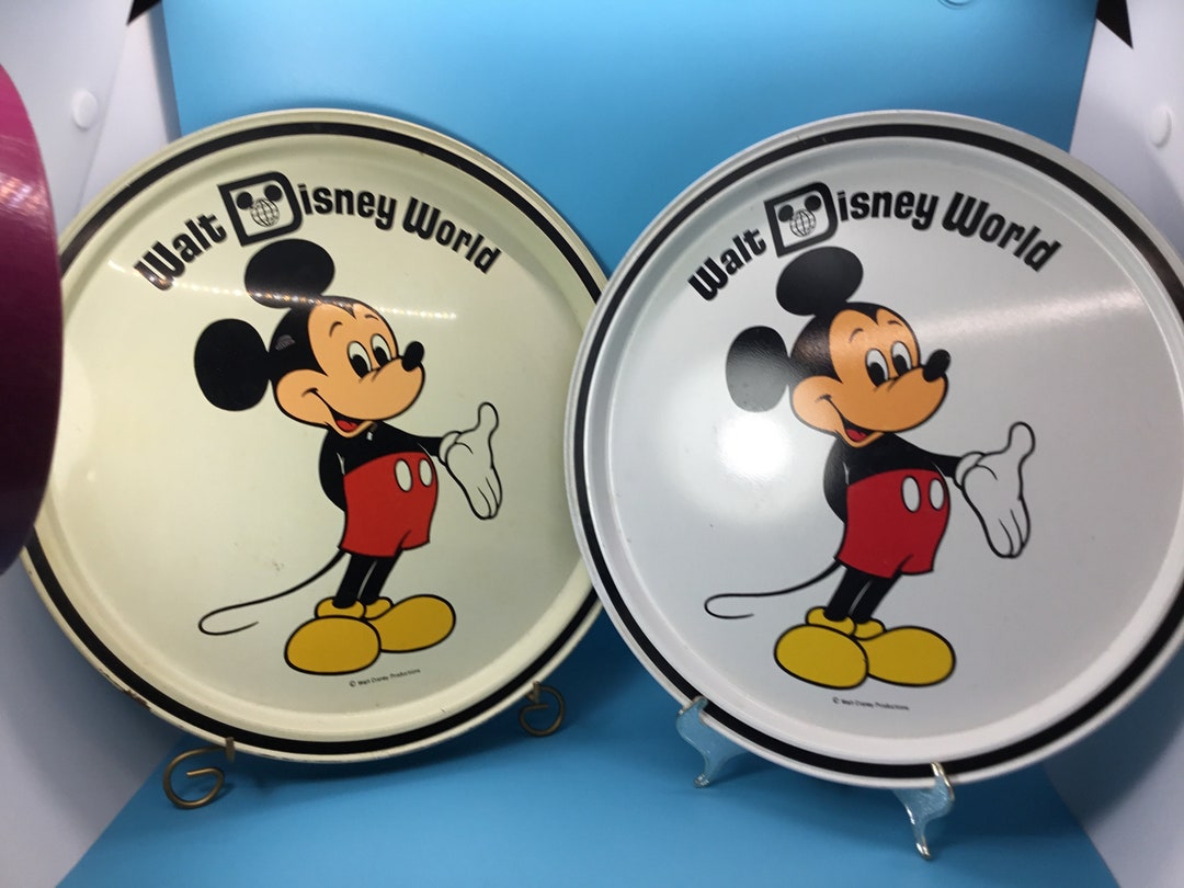 Vintage Walt Disney World Mickey Mouse Metal Trays – Set of 2 – 1970s ...